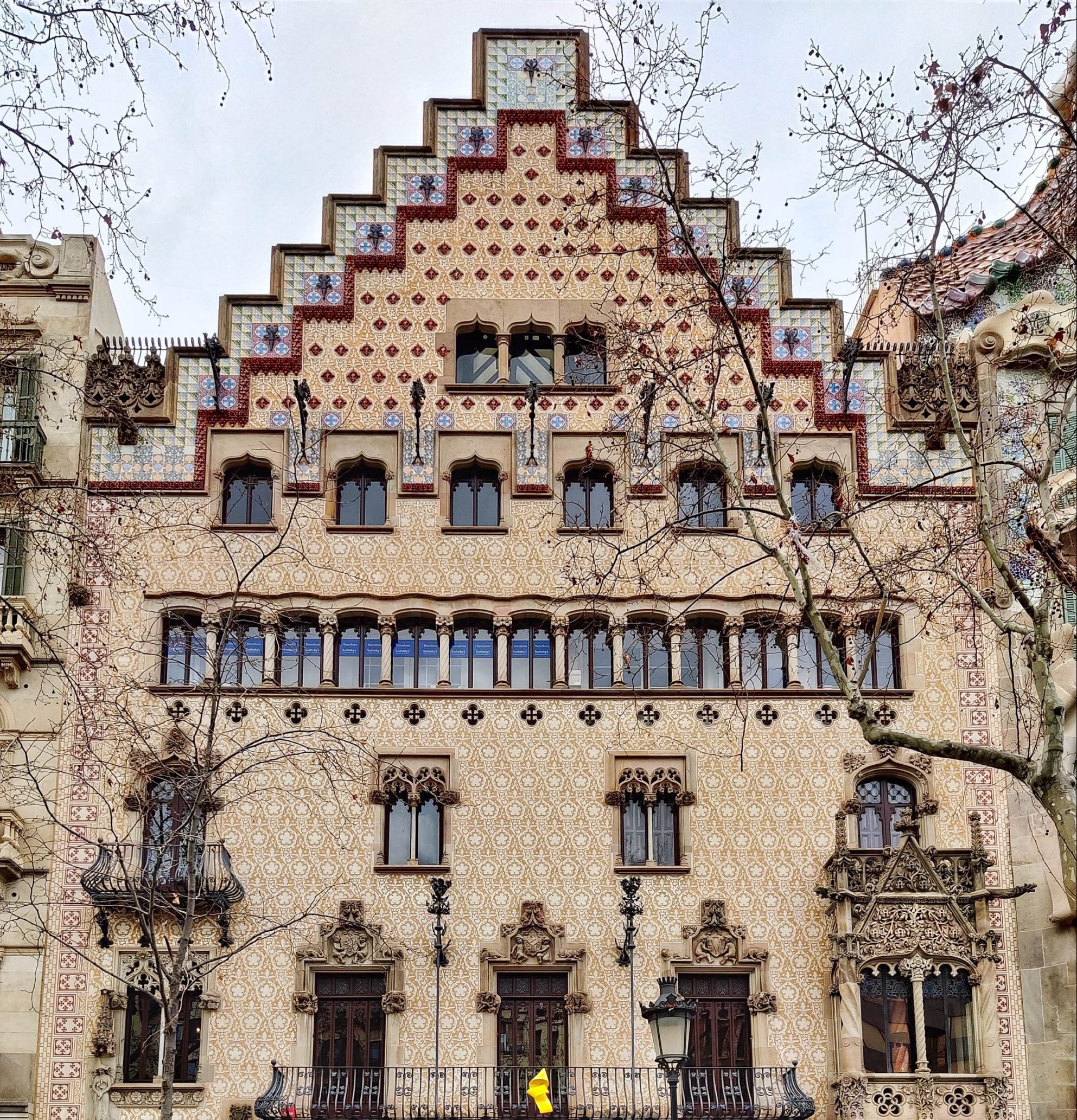 CASA AMATLLER, JOYA DEL MODERNISMO CATALAN - WanderFoodieGirl